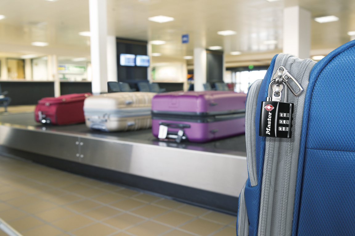 スーツケースにパドロック（南京錠）をつけて防犯対策をしよう | コラム | マスターロック・セントリー日本株式会社